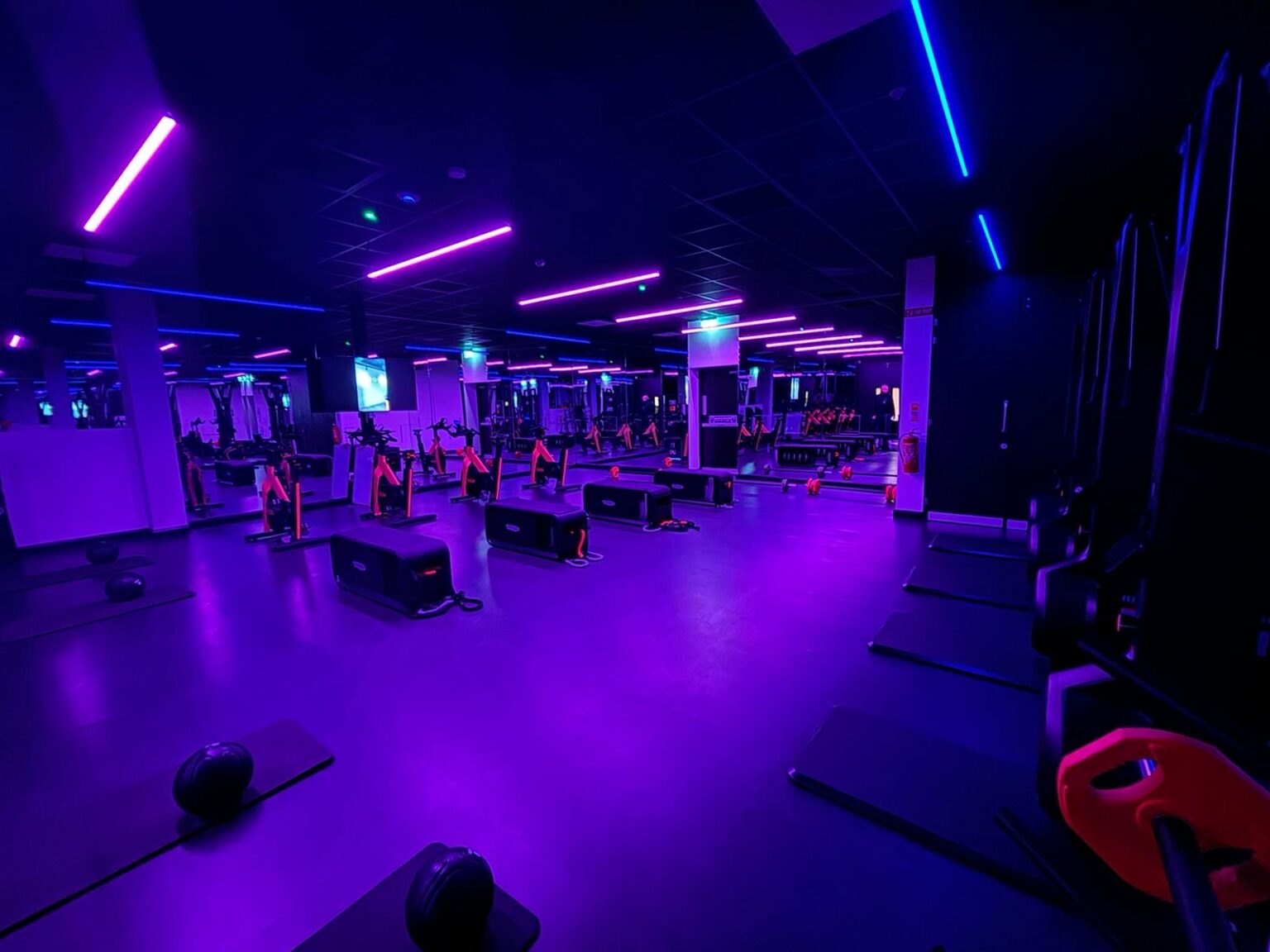 Space @ 8th Lock - Space Gym